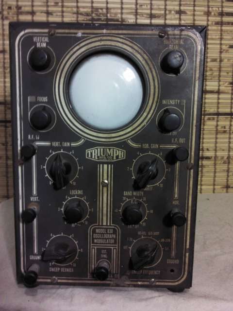 My Little Thrift: Triumph Model 830 Oscillograph-Wobbulator from 1943 ...