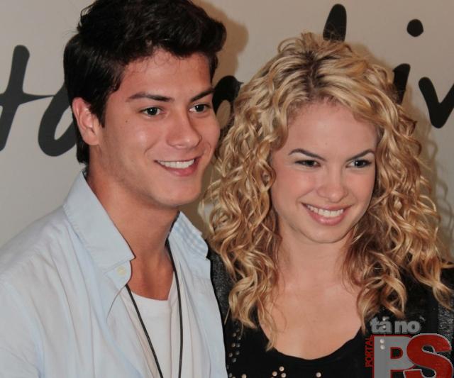 RebeldeS Fans: Foto: Lua Blanco e Arthur Aguiar.