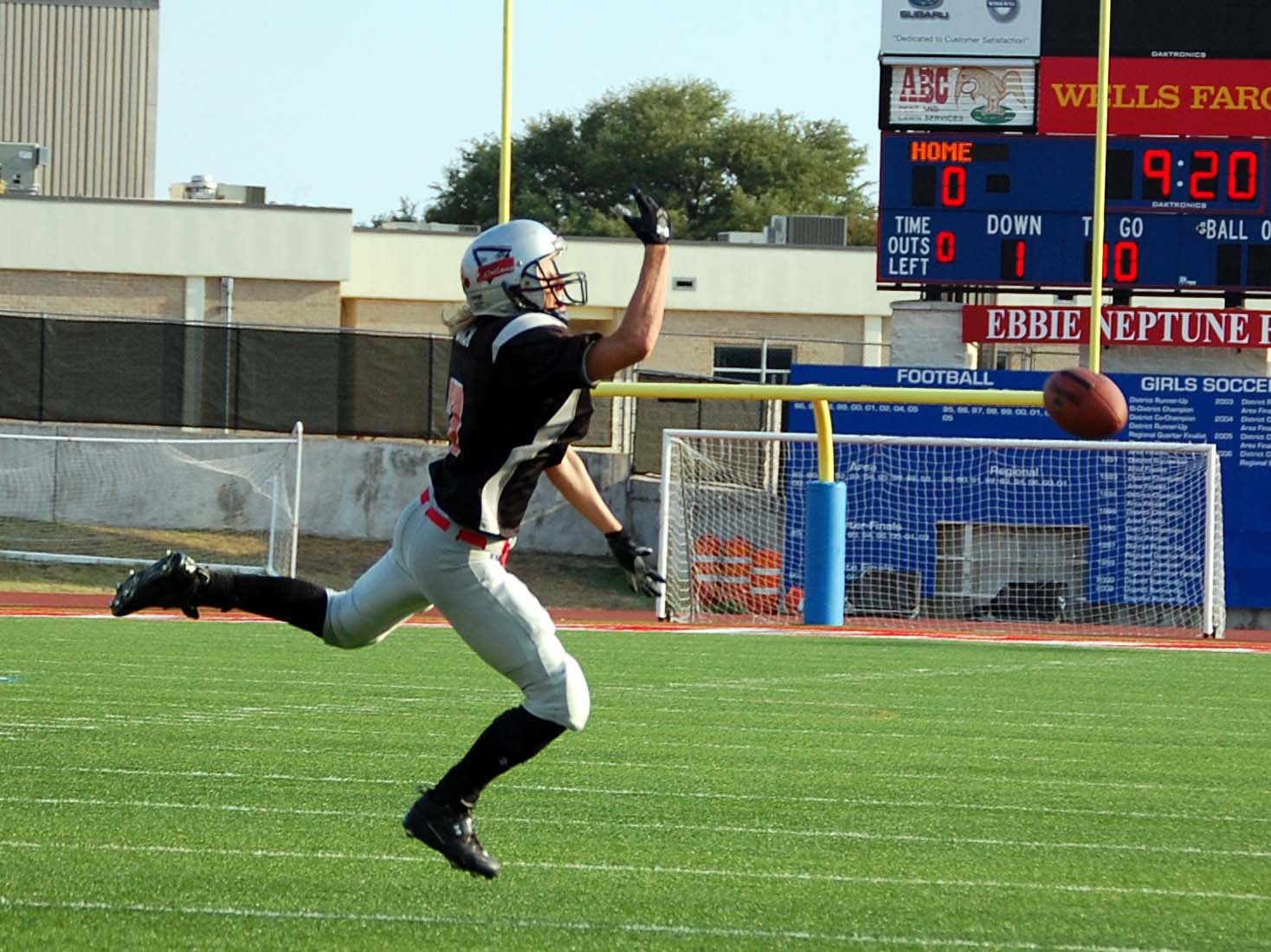 Women Who Play Football: Fun Photos - Flying Football Players