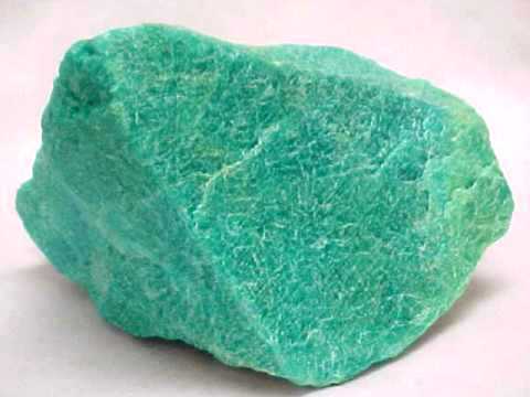 Crystals and Gemstones: Amazonite - A soothing stone that relieves fear ...