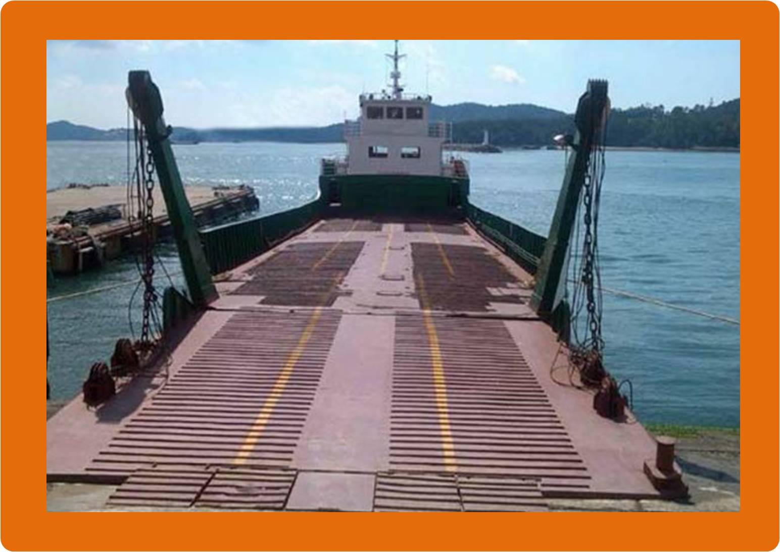 .AKP LOGISTICS SURABAYA.: KAPAL TONGKANG & LCT