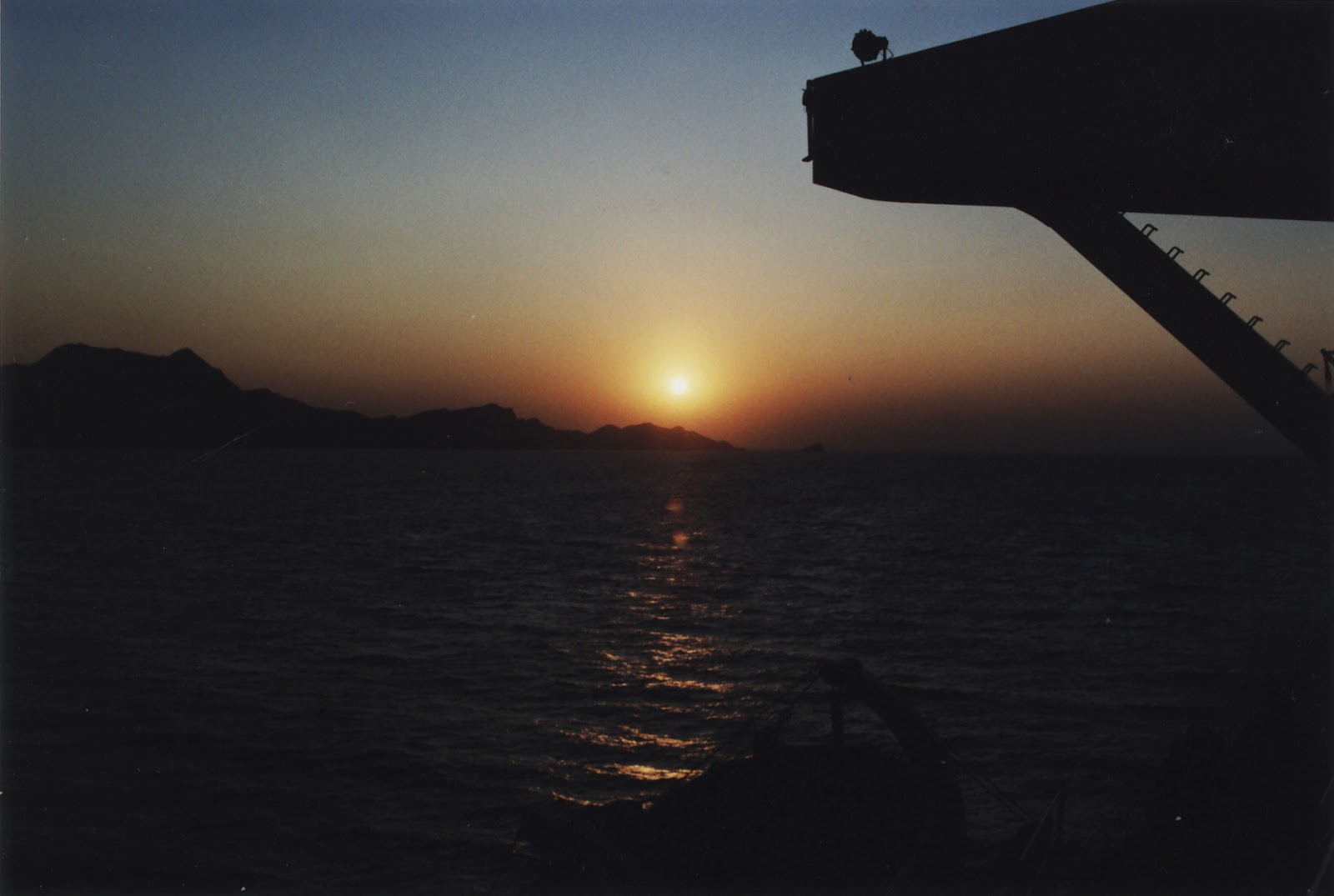 'ZIEN EN WETEN': SUNETTA M.S. SHELL TANKERS B.V. ( DEEL 2/6 )