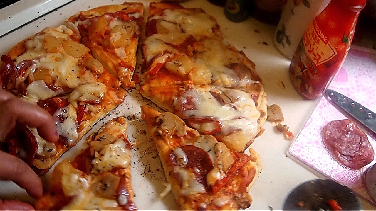 Tagalog Kitchen: No Yeast Pizza Crust and No Bake Pizza