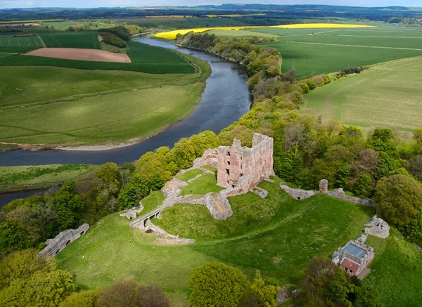 bensozia: Today's Castle: Norham
