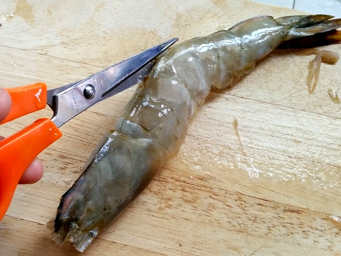 The Informal Chef: How To Clean and Devein Shrimp (With Shell On)