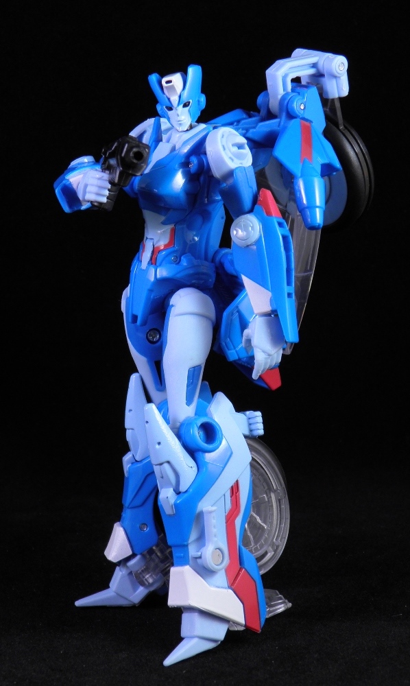 She's Fantastic: Transformers: Generations - CHROMIA!