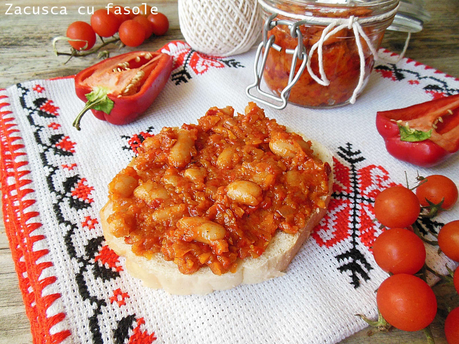 Rocsy in bucatarie: Zacusca cu fasole