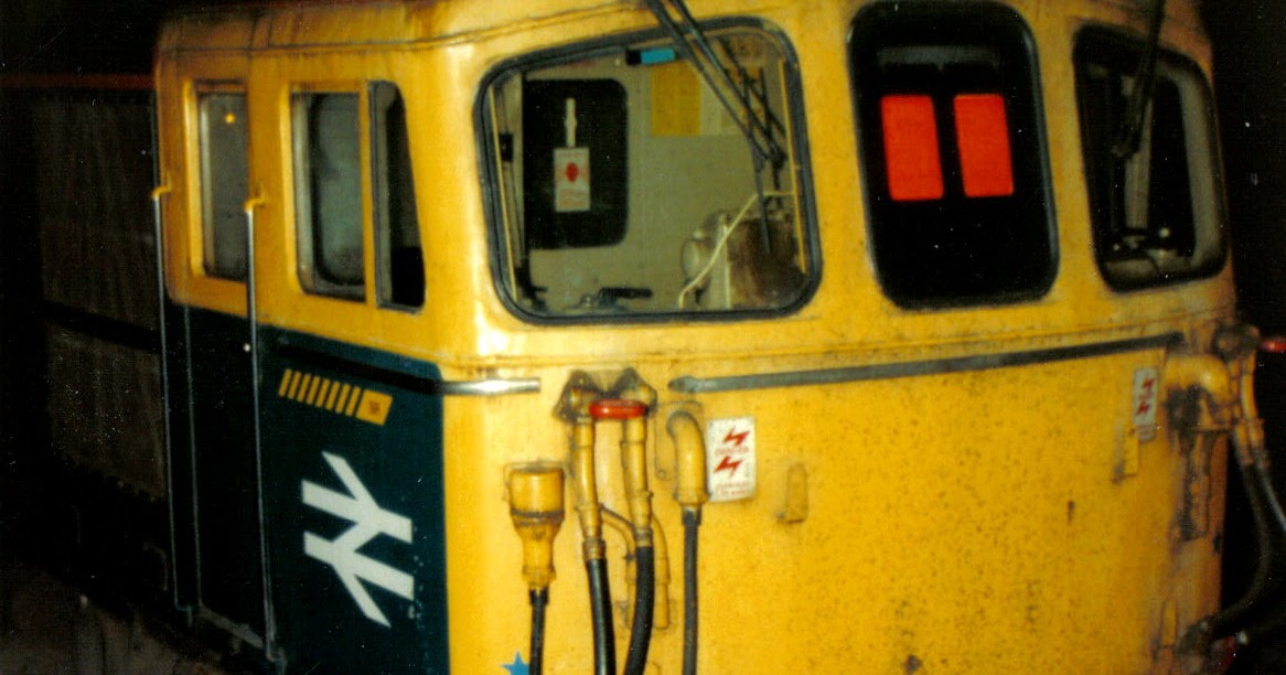 'Along These Tracks' Train Photos Site : Night Photo BRCW Sulzer Class ...