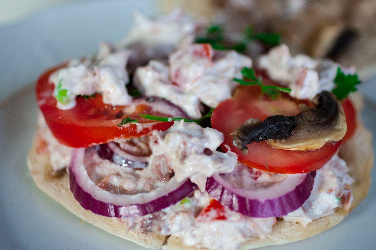 Vapun piknikevääksi pitaleipiä maailman parhaalla tonnikala ...