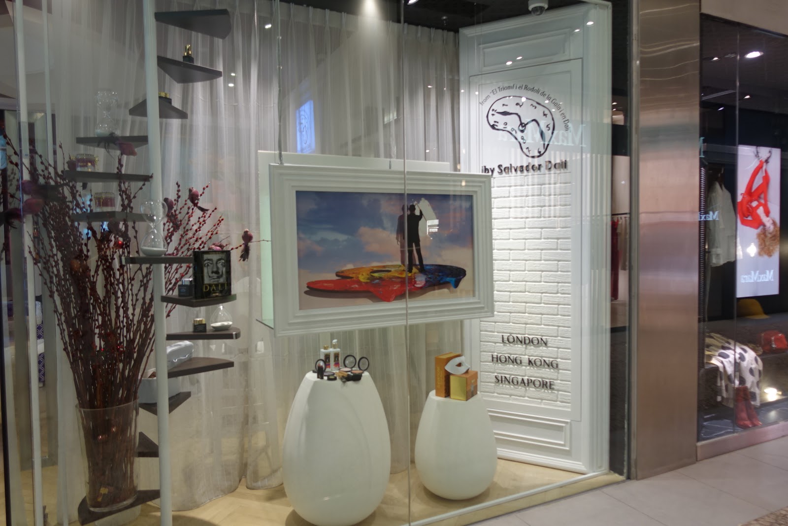 [Beauty Review] Visit to Elevatione Time Stops by Salvador Dali on 13 ...