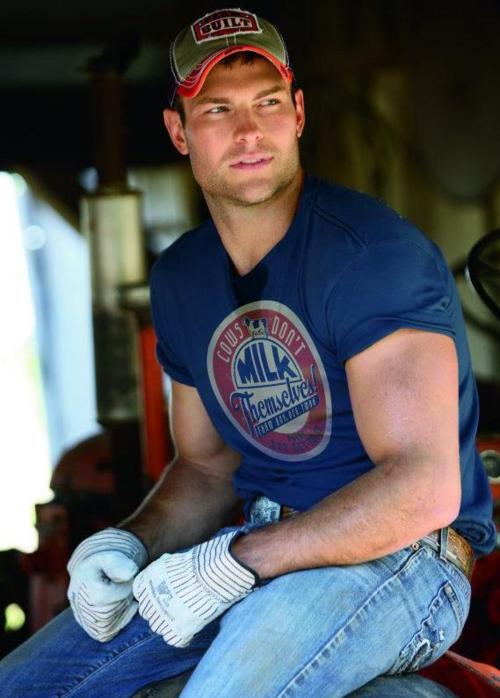 Muscle Jocks Hard Working muscle-jocks-hard-working