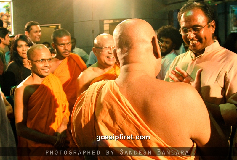 Gossip First Gallery: Siri Parakum movie Special Screening for ...