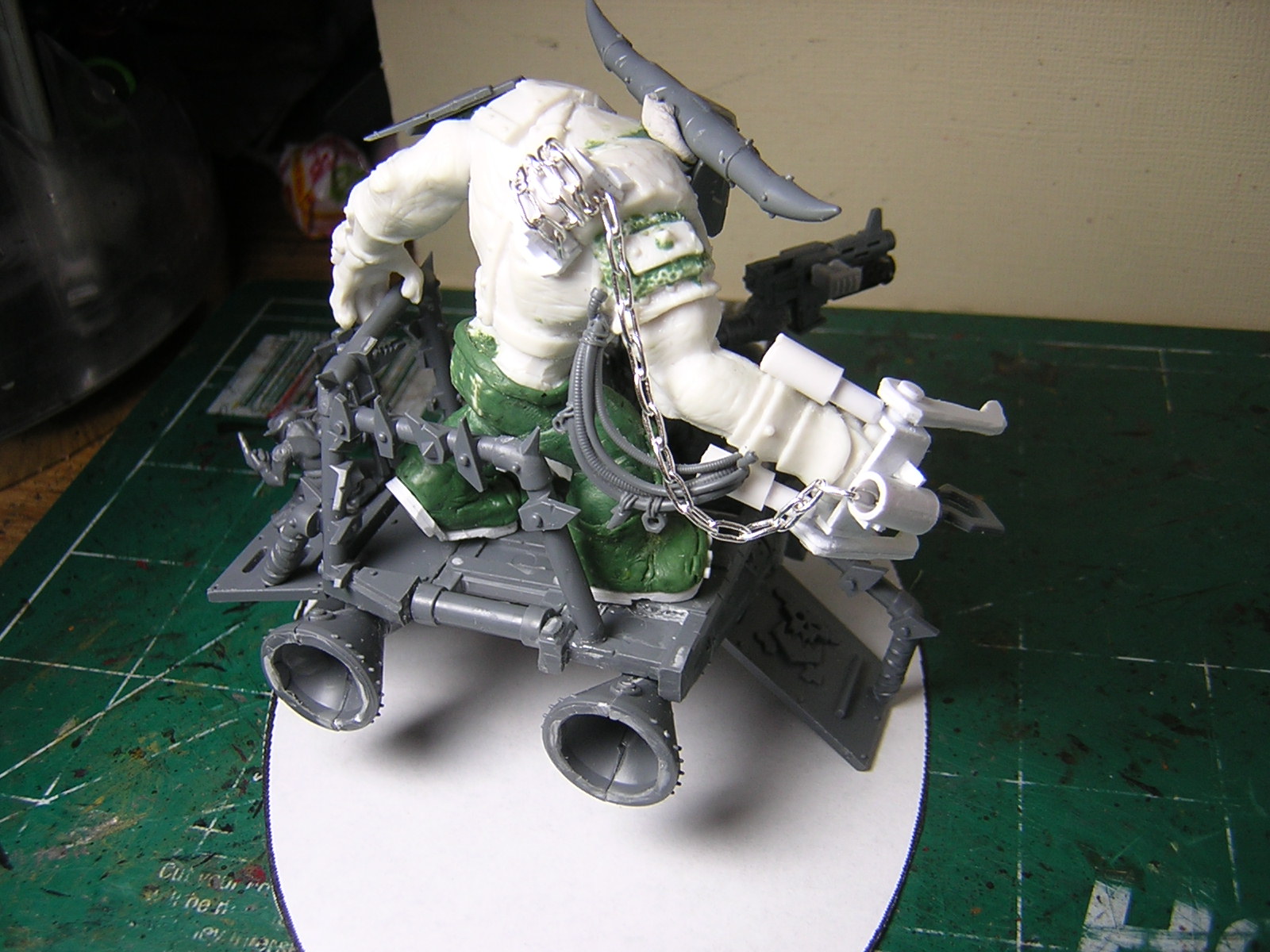Warhammer 40k Orks (and more): Looted Viper Deffkilla wartrike, build ...