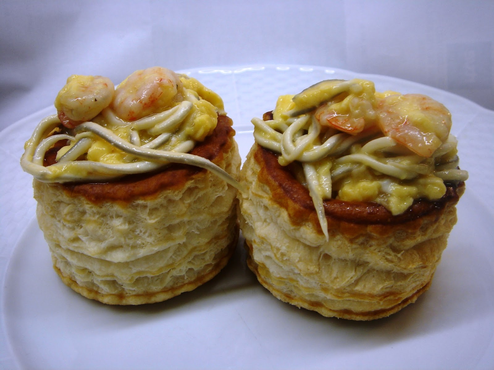 Sensaciones del Paladar: VOLOVANES CON GULAS Y GAMBAS