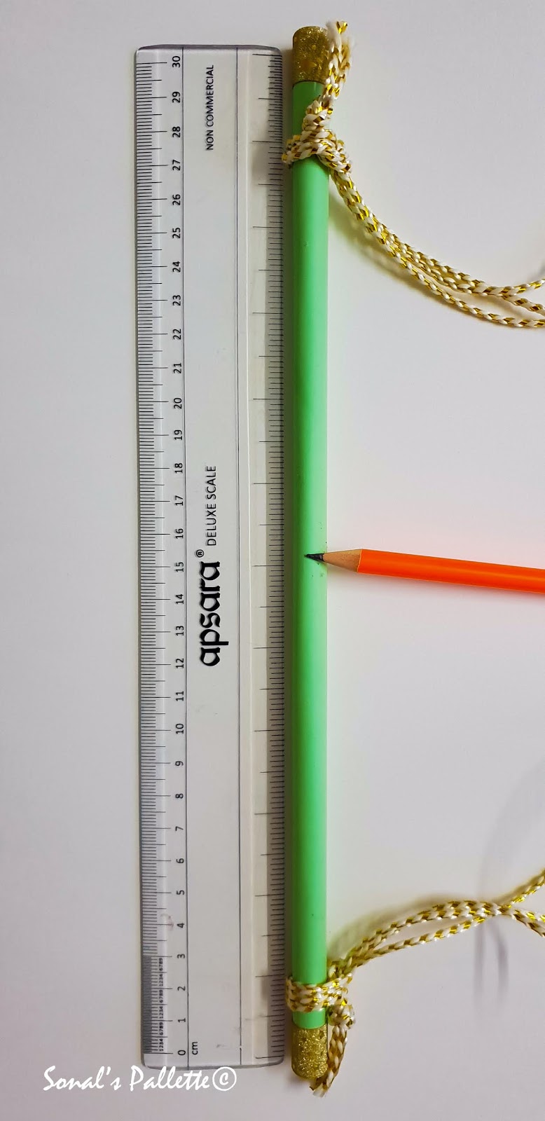 Sonal's Pallette: Simple Weighing Scale - DIY School Project