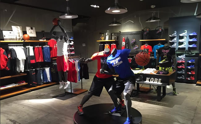 Guillermo Domínguez Guerra: NIKE STORE LAYOUT PROPOSAL FOR MADRID