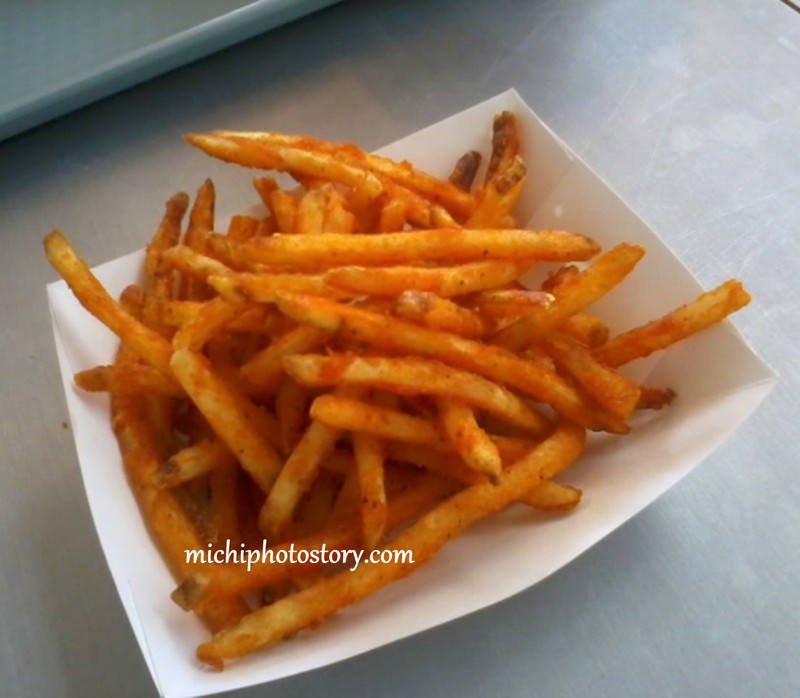 Michi Photostory: Army Navy