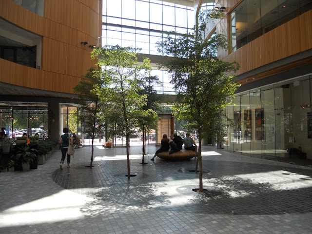 Snacking Squirrel: AJ's Organic Cafe and Blogger Meetup