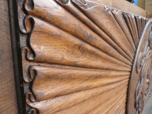 Eye For Design: Linenfold Paneling: A Classic Design Is Becoming Trendy ...