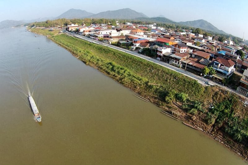 Joy in Thailand: Tai Dam a Ban Na Pa Nat (Loei)