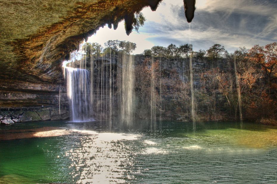 Green Dune: Beautiful Lake Hamilton Pool