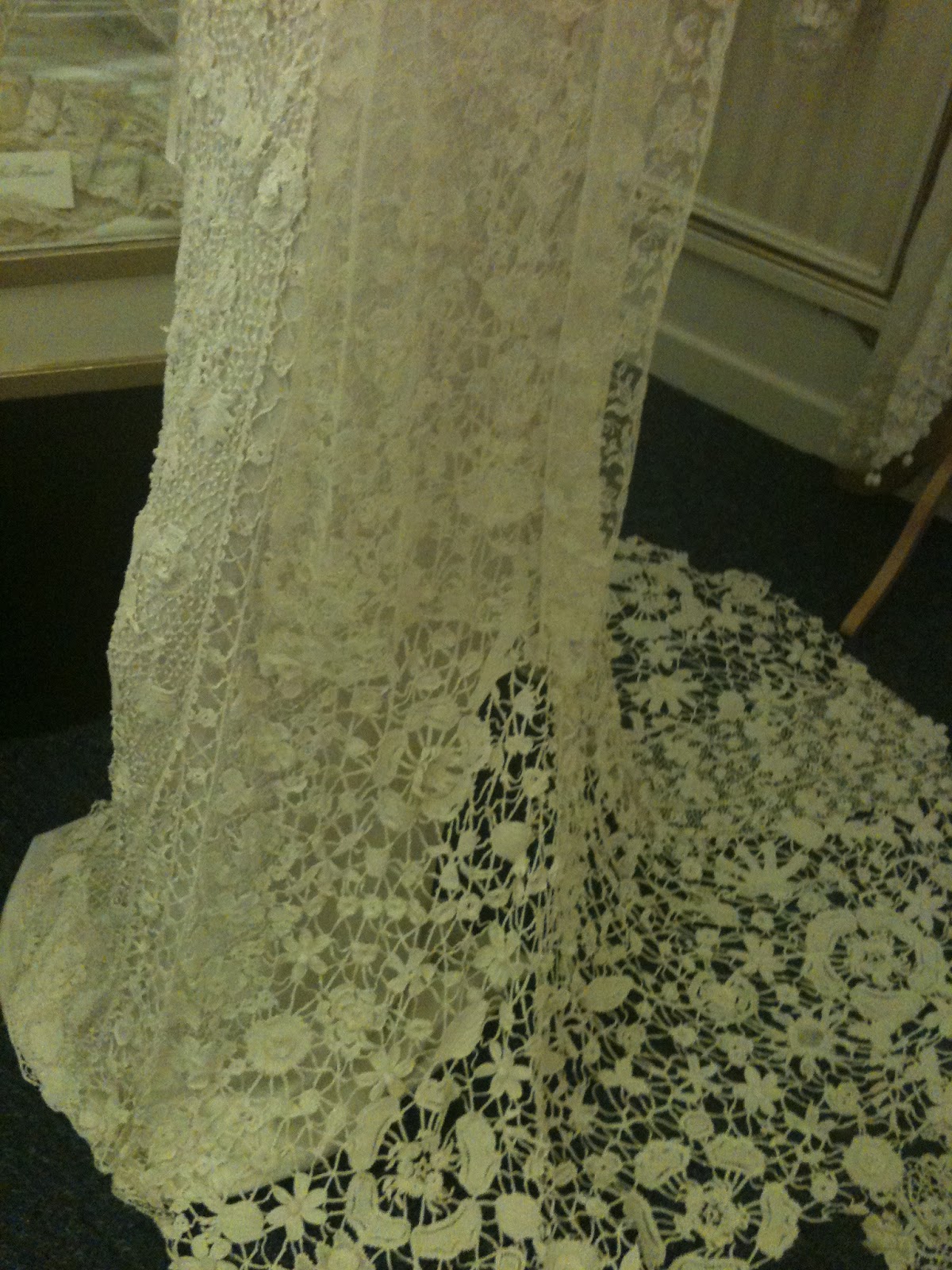 Rosemary Cathcart Antique Lace and Vintage Fashion: The Sheelin Lace ...