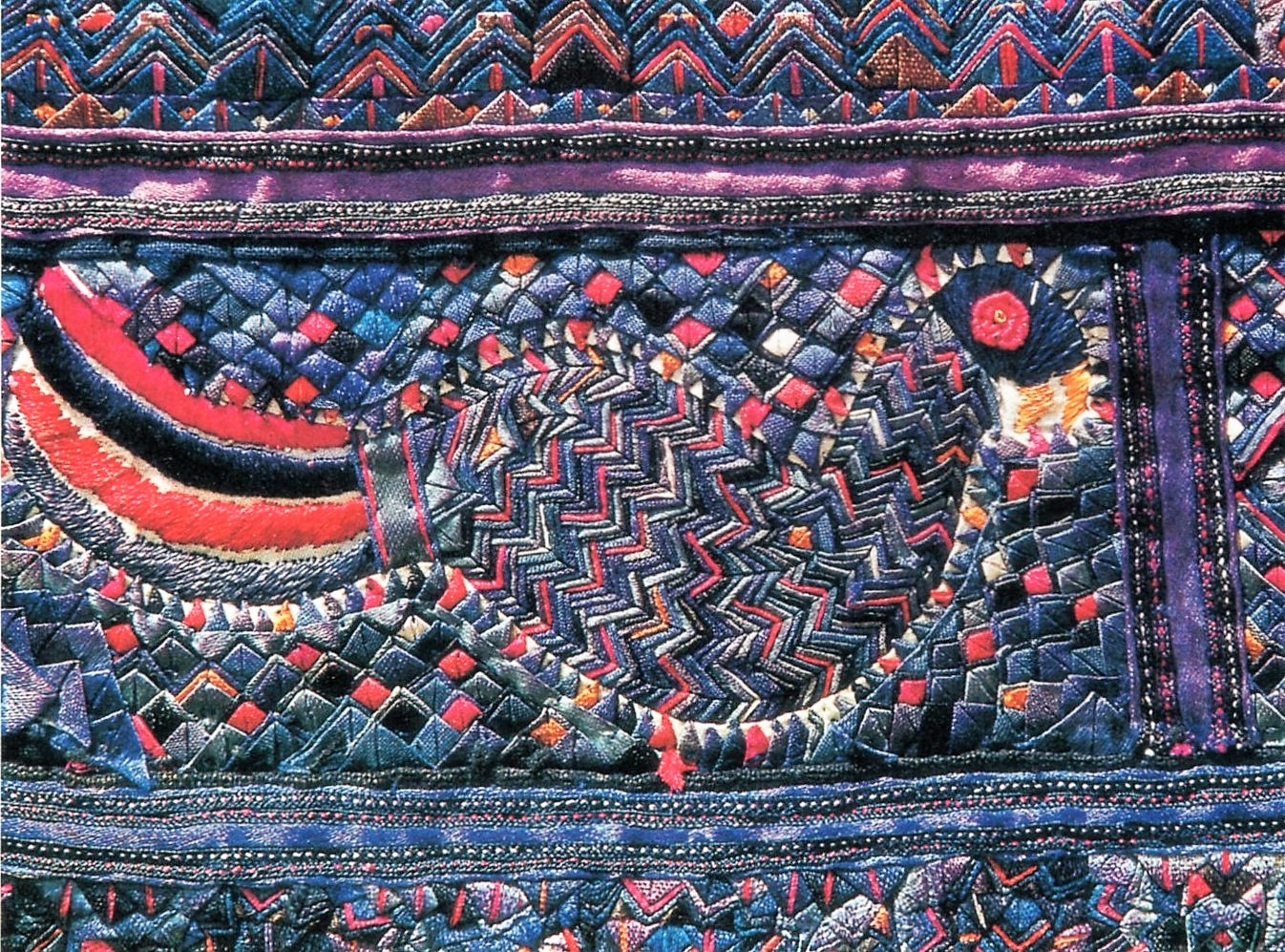 FolkCostume&Embroidery: Folded cloth applique of the Hmu [Miao] in ...