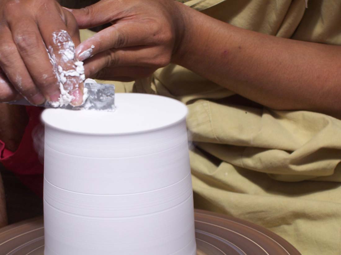 KUPU STUDIO: Trimming Plaster for Model