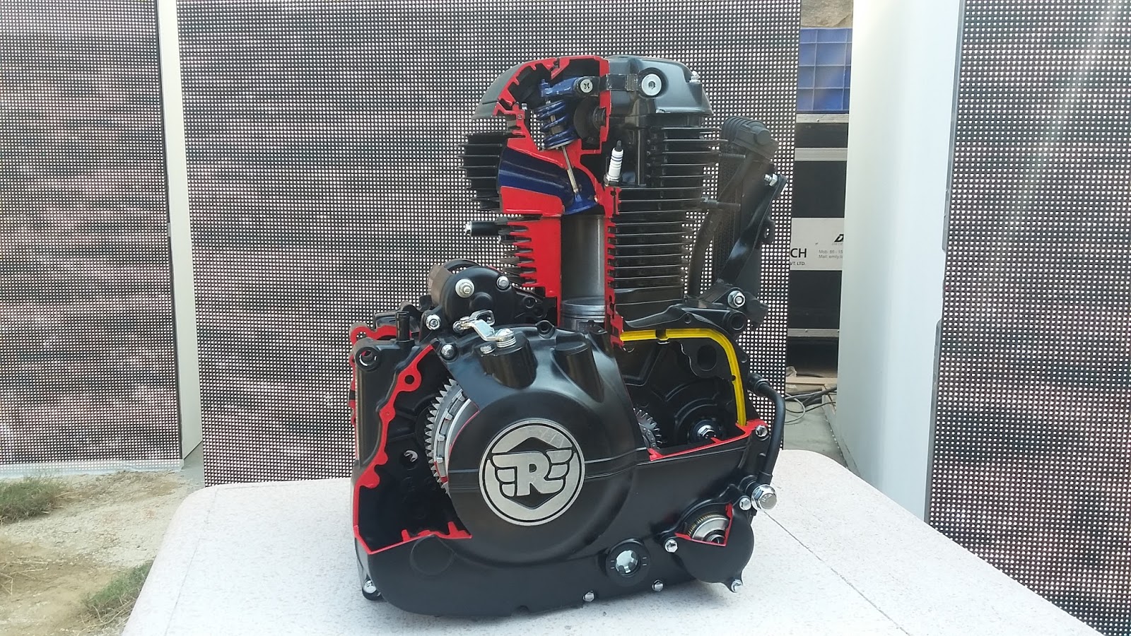 Royal Enfield Himalayan Unveiled, Price To Be Announced In March ...