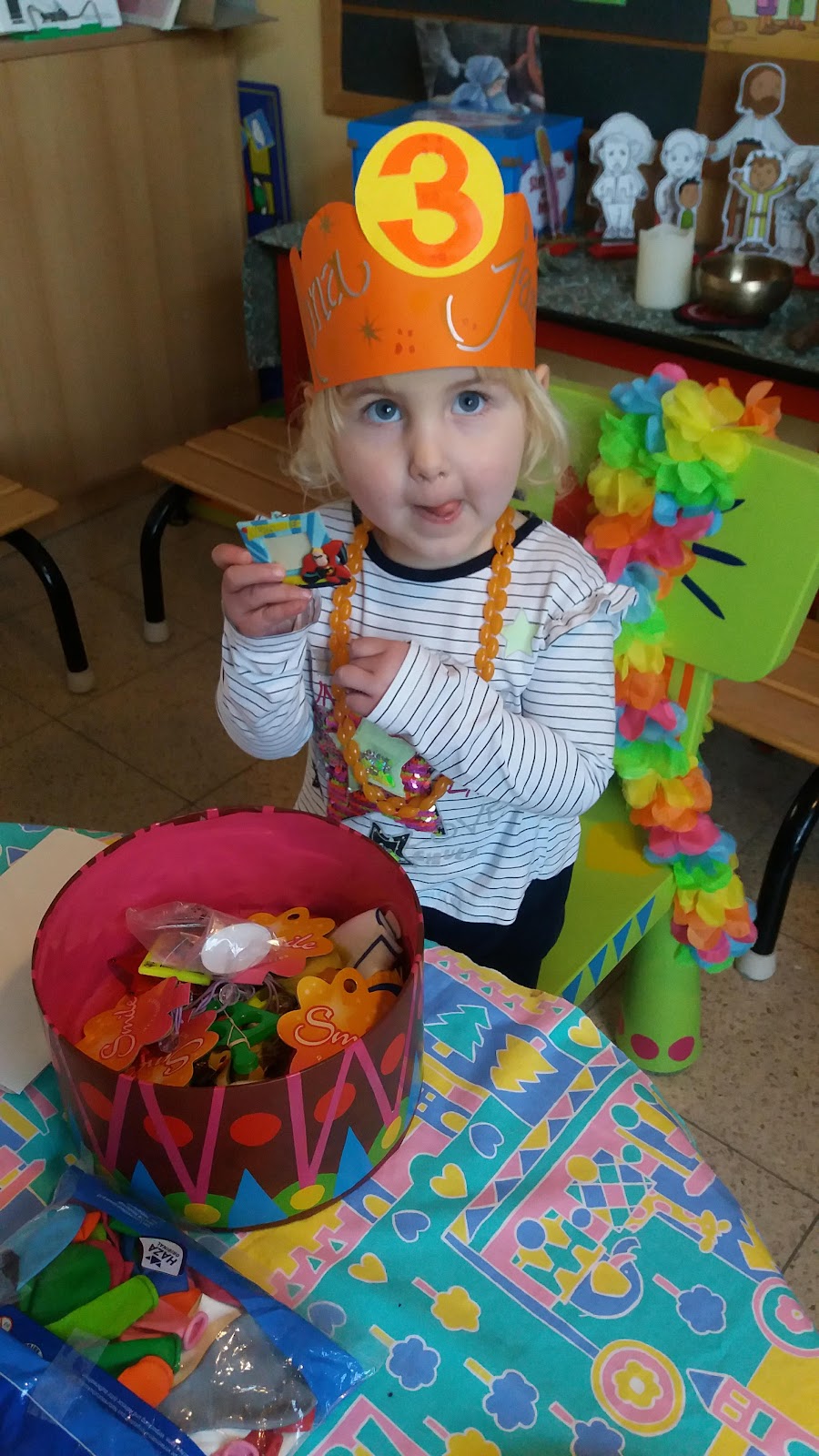 PeuterklasjufIlse: FEEST VOOR MONA