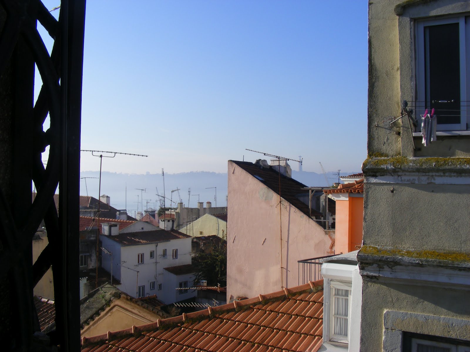 O Terceiro Passo: Telhados de Lisboa