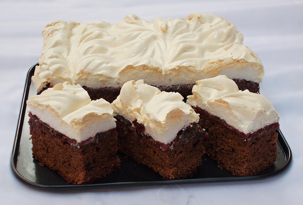 Negresa cu gem bezea - Bunătăți din bucătăria Gicuței