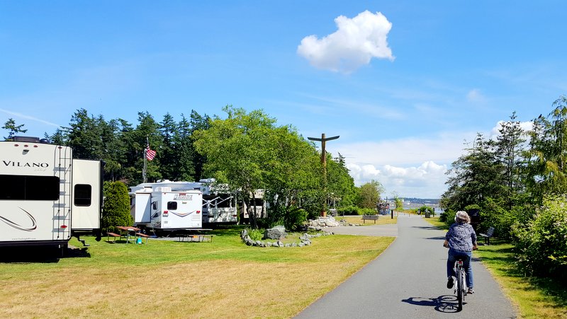 Wandering His Wonders: Welcome to Fidalgo Bay, Washington