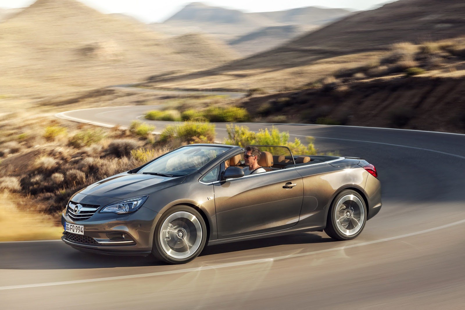 Riwal888 - Blog: !NEW! Opel Cascada: Athletic, glamorous midsize ...