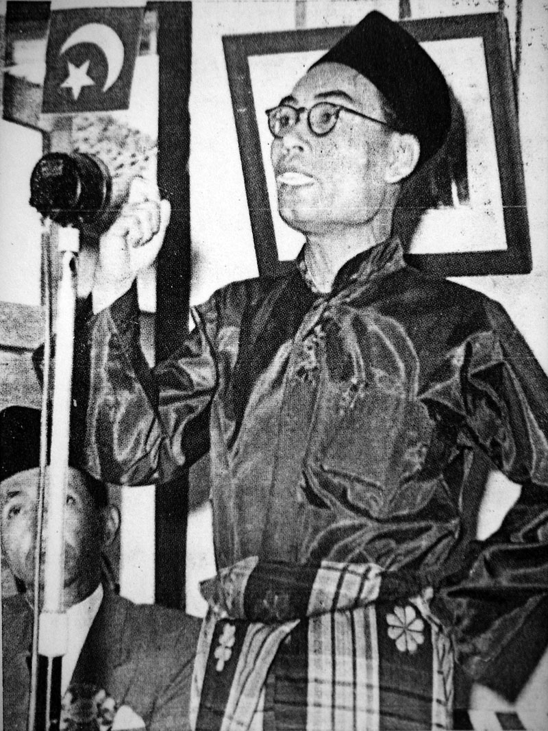 penunggu senja: DR BURHANUDDIN AL HELMY (PEJUANG KEMERDEKAAN)