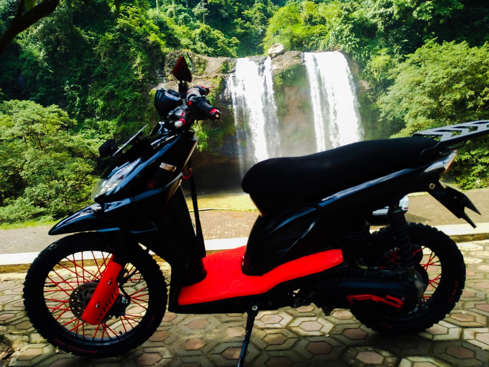 Modifikasi Beat karburator ala semi cross