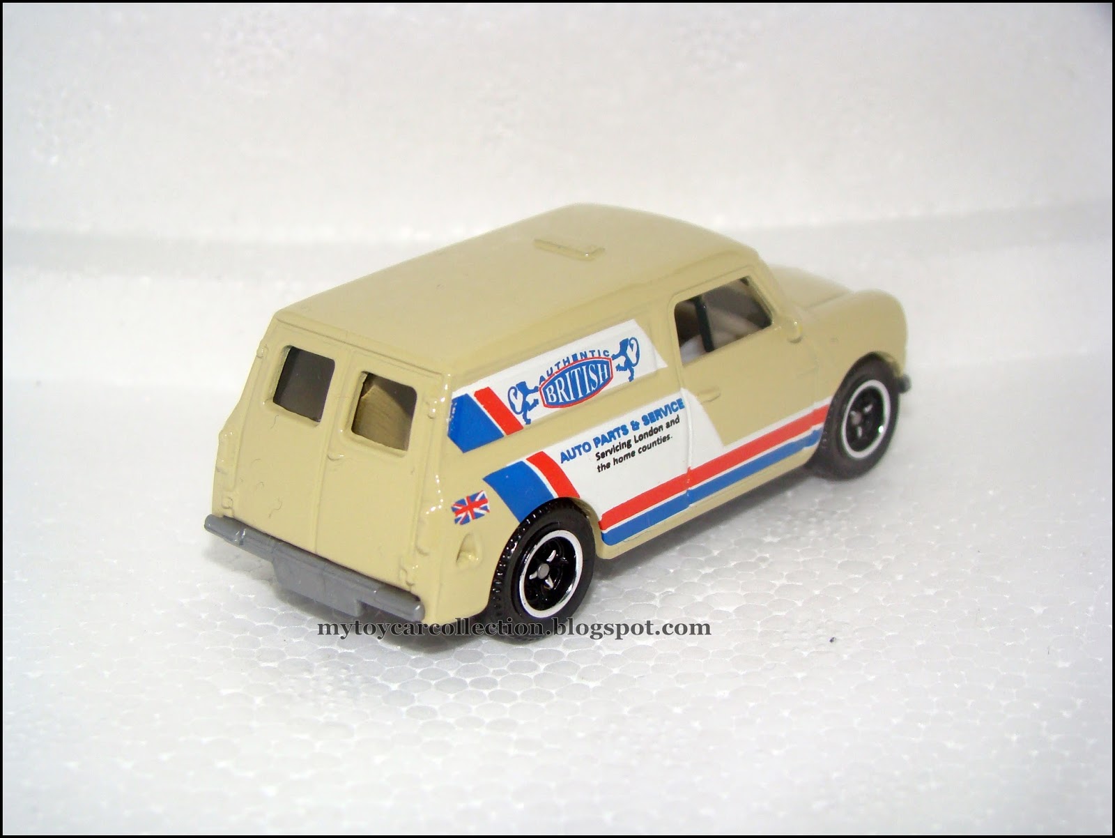 Matchbox Austin Mini Van 1965 ~ Toy Collection