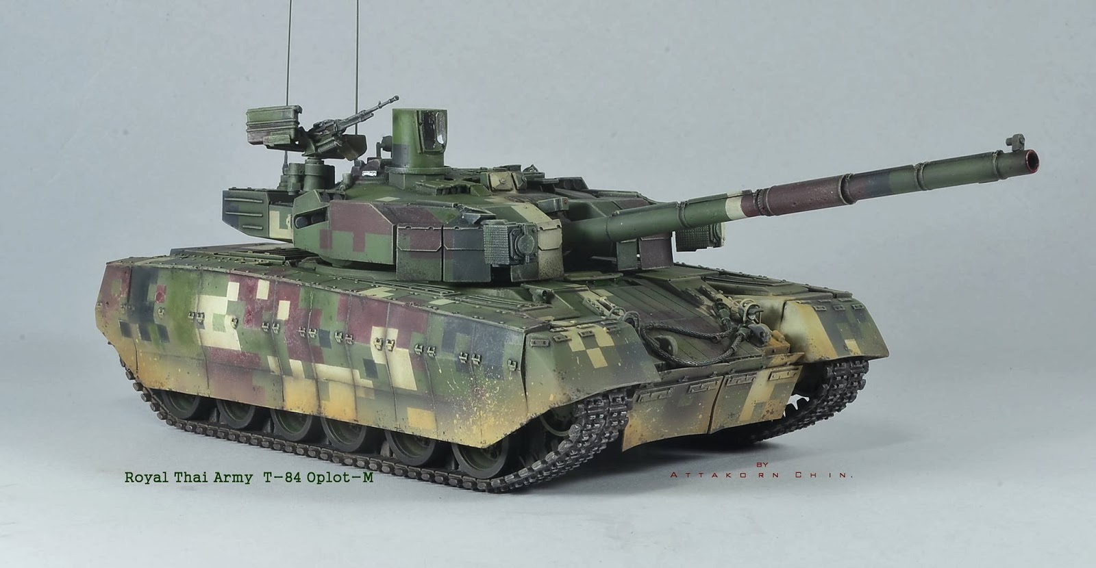 THAIDEFENSE-NEWS: แบบจำลองรถถังหลัก OPLOT