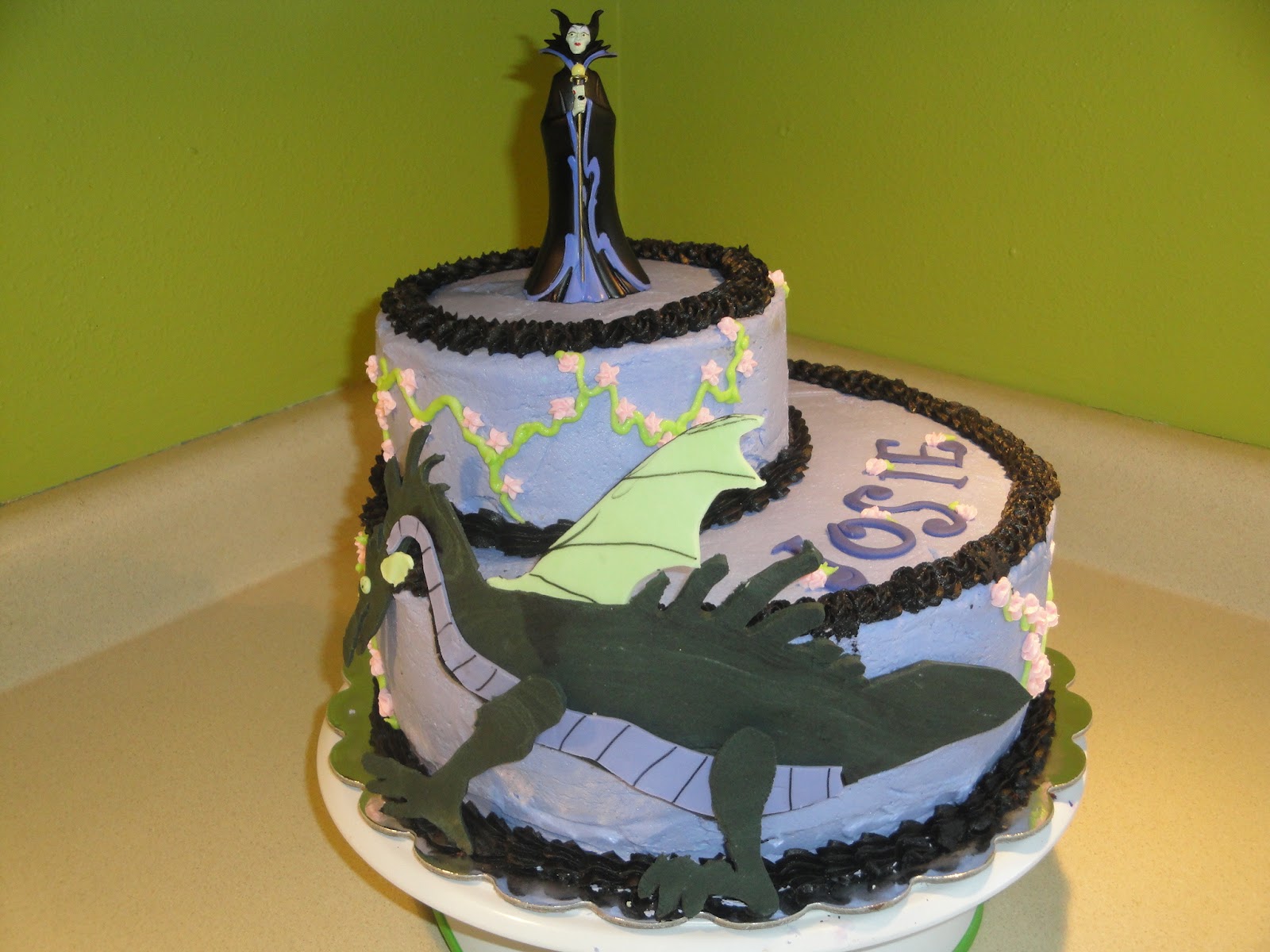 Cake Mama: Disney Villains and Princesses oh my!