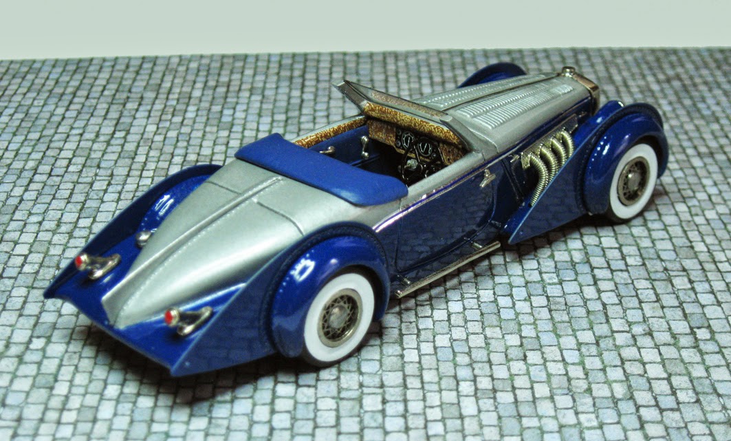 collection 43: L'entre deux guerres: "Les luxueuses"/Post WW1 "Luxury cars"