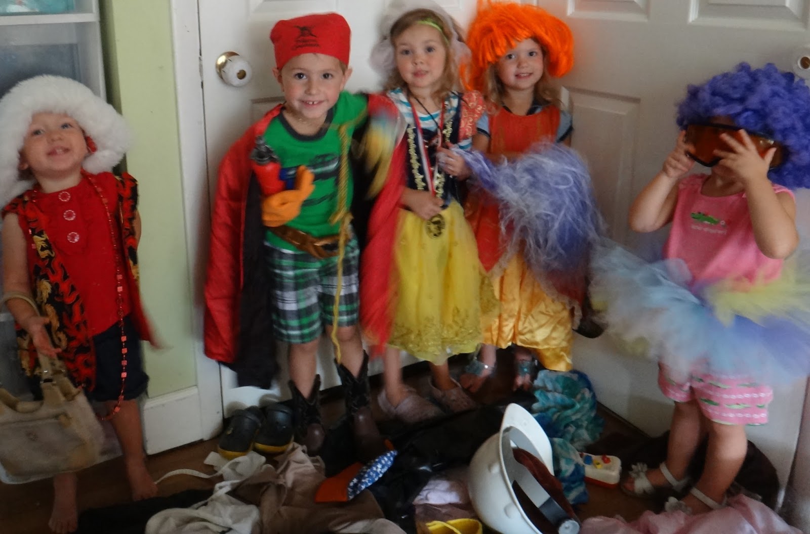 Little Stars Learning: 7 Skills of Dress Up Play