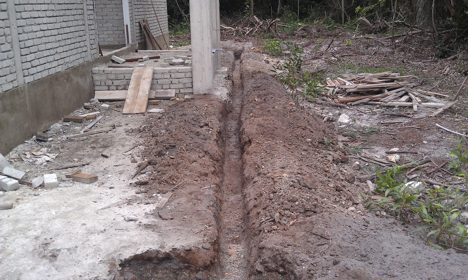 Kerja Membina Mainhole, Saluran Paip dan Tangki Septik ~ Membina Rumah ...