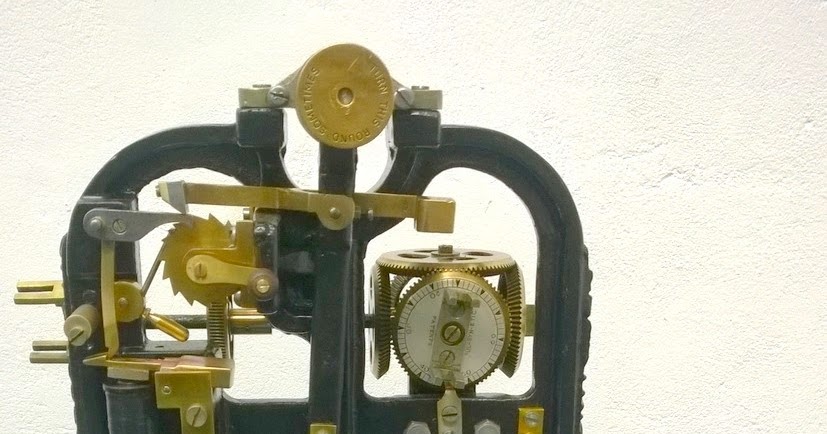 The Gents' 'Pulsynetic' Waiting Train Electric Turret Clock Movement ...