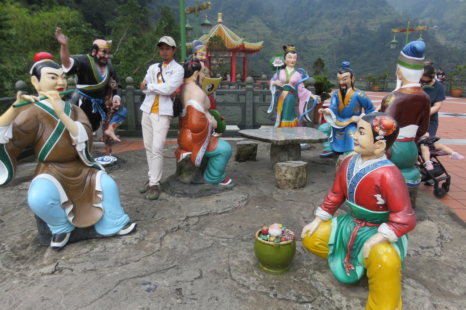 Kee Hua Chee Live!: CHIN SWEE TEMPLE AT RESORTS WORLD GENTING IS A ...