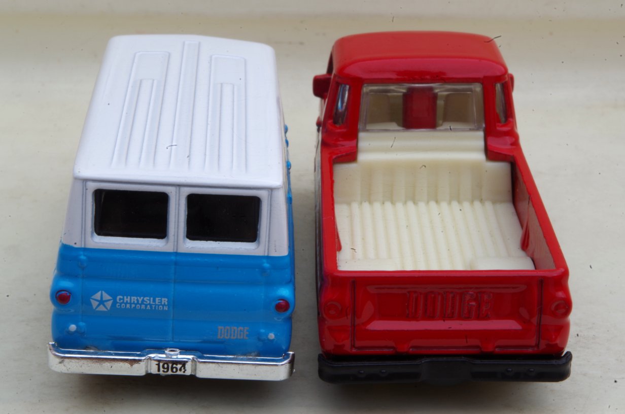 Mustang Fan Peru: Dodge A-100 Panel Van 1964 - M2 Machines