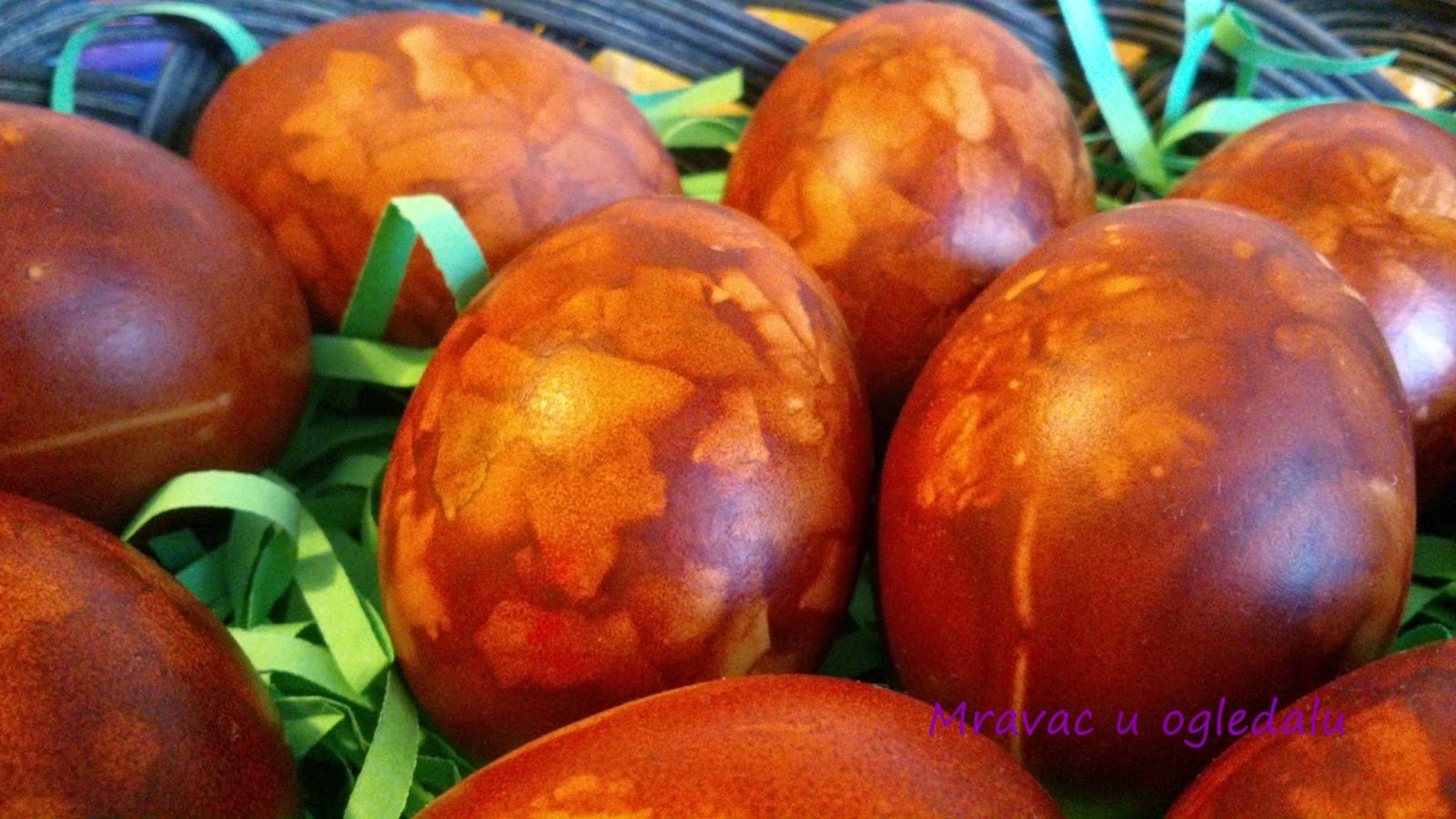 Mravac u ogledalu: Mramorna jaja