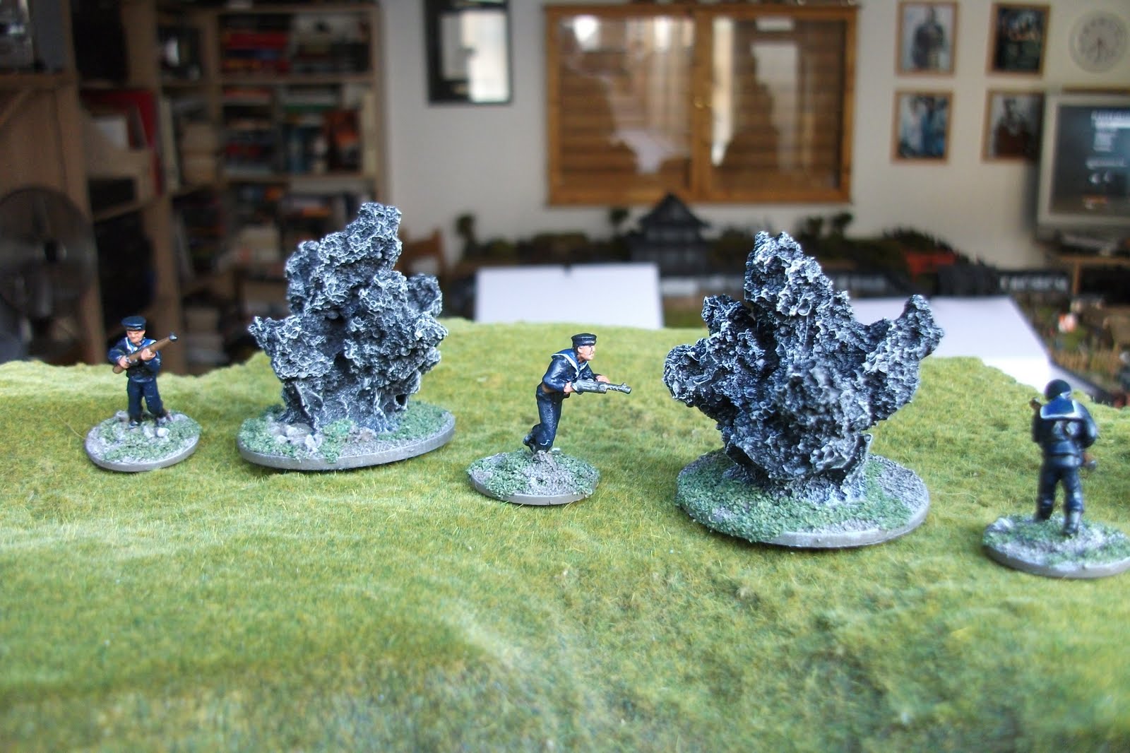 The Angry Lurker: 20mm Explosion Markers.