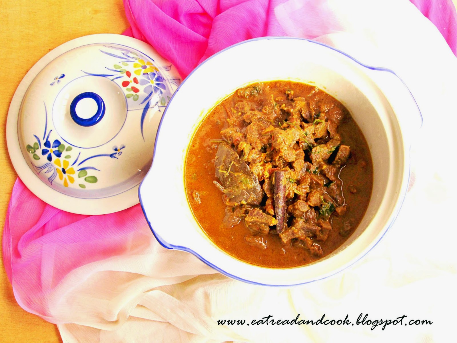 Kochi Pathar Jhol / Bengali Thin Mutton Curry