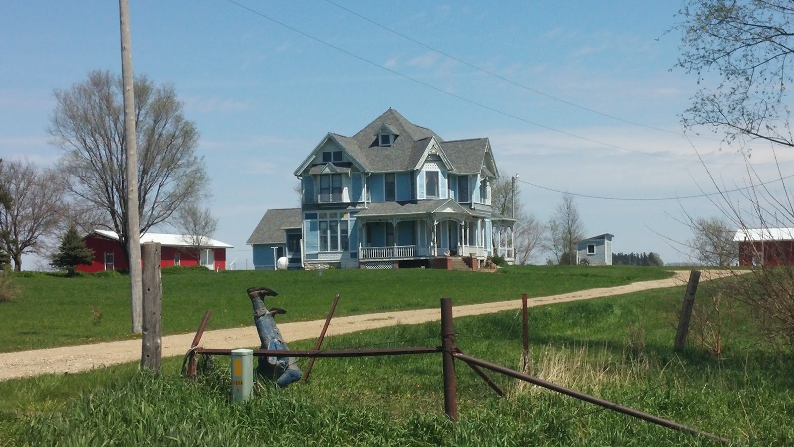 The Adventures of Blogger Mike: The Twister House - "Twister" Filming ...