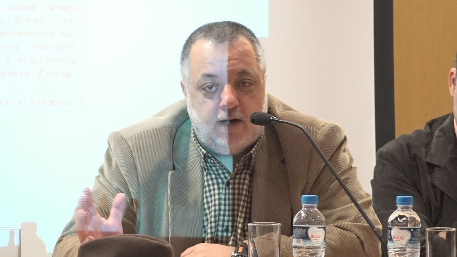 Ιδιωτική Οδός: ΟΛΑ ΓΙΑ ΤΟΝ ΣΟΣΤΑΚΟΒΙΤΣ, ΑΠΟΨΕ ΣΤΟ ΜΕΓΑΡΟ